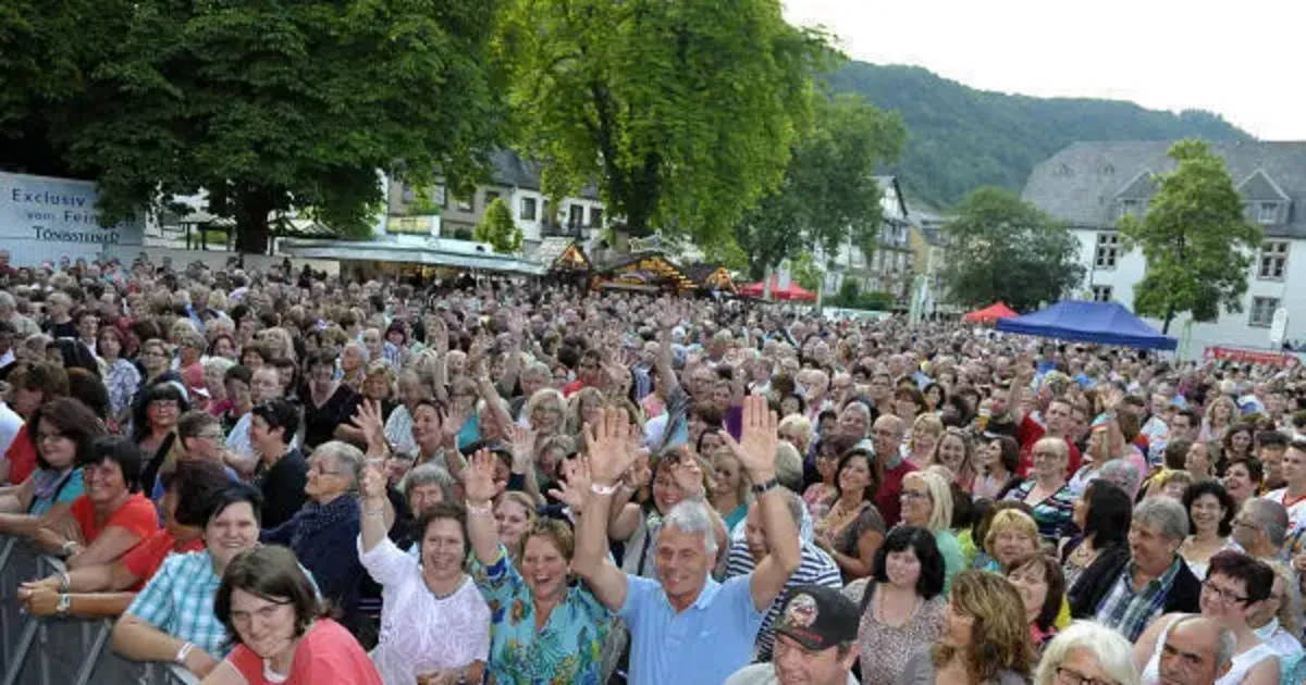 Zeit zum Schunkeln, Singen und Flirten - Kreis Cochem-Zell - Rhein-Zeitung