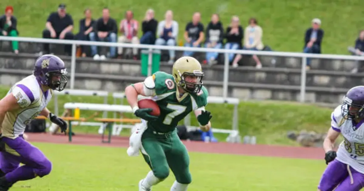 American Football: Fighting Farmers machen's nach klarer Führung wieder ...