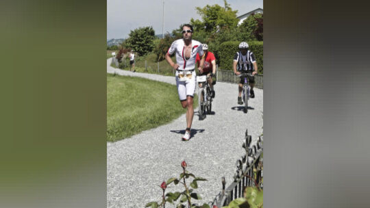 Triathlon: Boris Stein triumphiert in Rapperswil - Archiv - Rhein-Zeitung