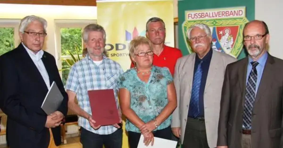 Mitarbeiter des SV Dorsel geehrt - Fußball - Rhein-Zeitung