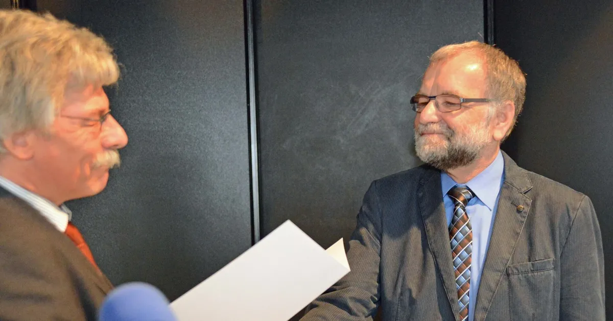 IGS-Leiter Norbert Becker herzlich verabschiedet - Rhein-Hunsrück ...