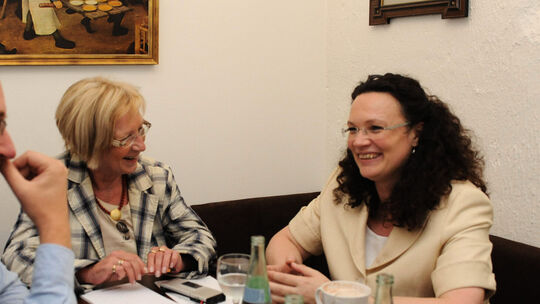 RZ-Interview mit Andrea Nahles in Monreal im Café Plüsch - Startseite ...