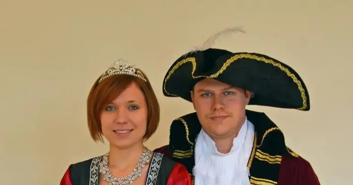 Neues Prinzenpaar: Maria I. und Thorben I. regieren in Buhlenberg ...