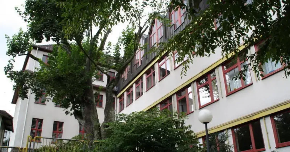 Wissen: Wird aus der Realschule das neue Rathaus? - Kreis Altenkirchen ...