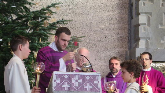 Kirchennachwuchs: Dominic Lück feiert in Bruche ersten Gottesdienst als ...