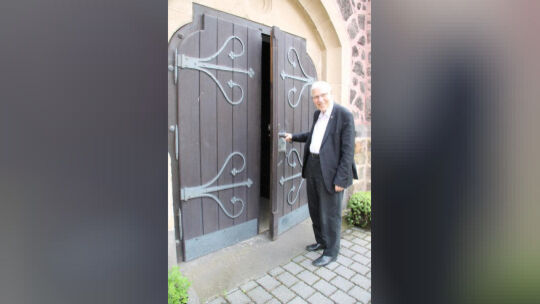 Pfarrer Peter Bollig sagt dem Brohltal Adieu - Kreis Ahrweiler - Rhein ...
