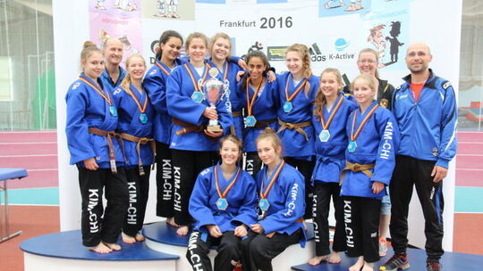 Beachtliche Laufbahn gekrönt: Judoka Laura Weimer erklimmt den ...