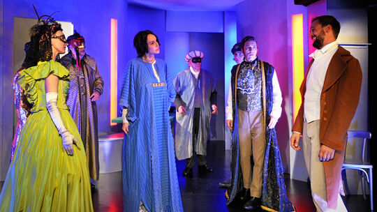 Überzeugende Premiere: Kameliendame mit Hingabe auf ganzer Linie ...