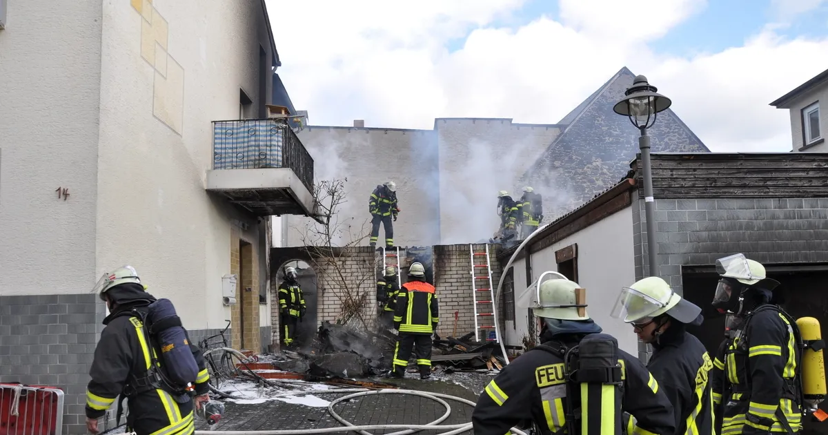 20.000 Euro Schaden: In Rübenach brannte ein Wohnhaus [Update] - Koblenz & Region - Rhein-Zeitung