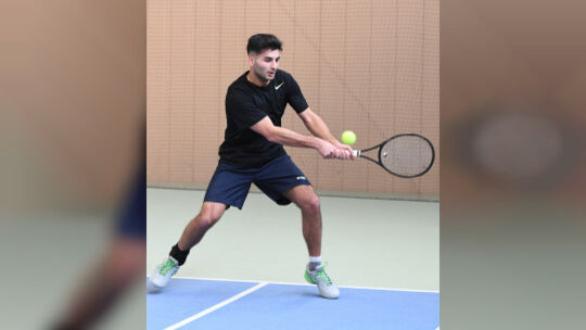 Favorit Benjamin Hassan ist Hallen-Rheinlandmeister - Archiv - Rhein ...