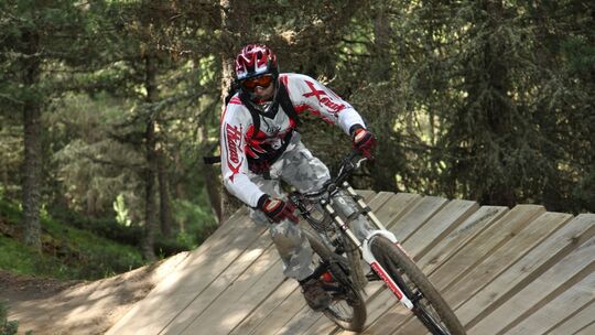 Freizeit Mountainbiker nehmen den Flowtrail zwischen Bad Ems und Kemmenau unter die Reifen ...