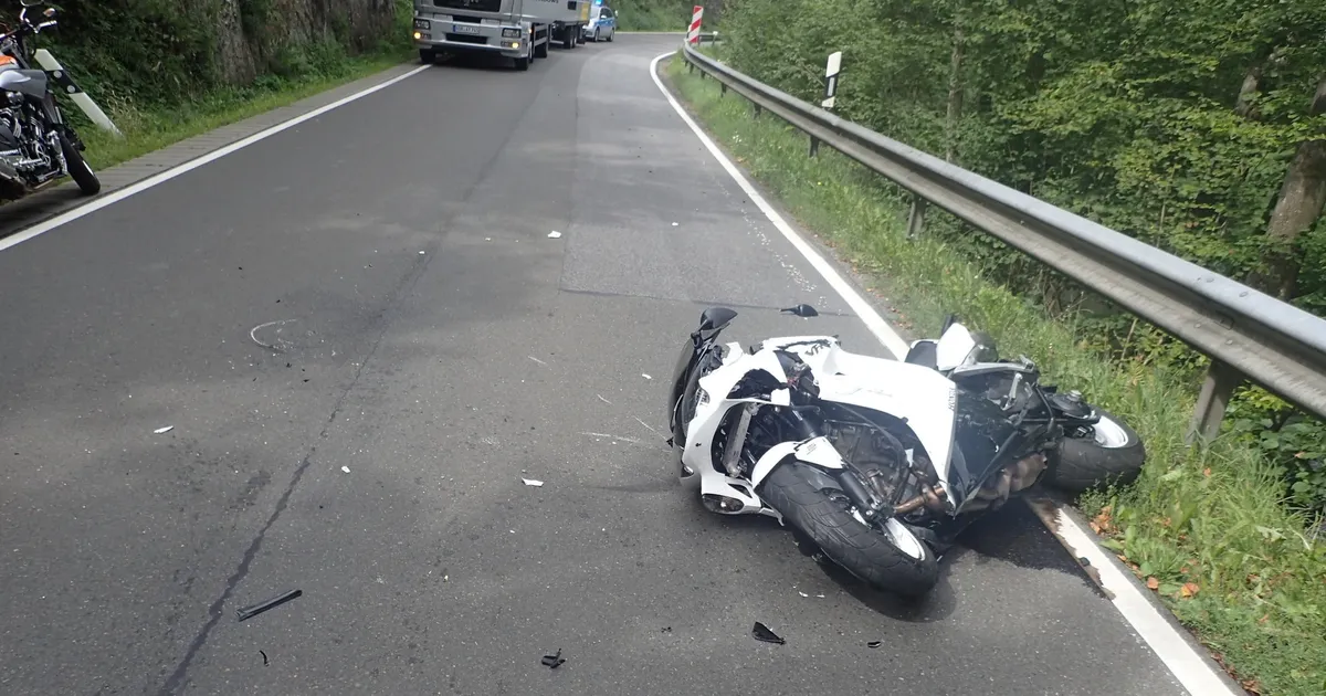 Unfall im Kellenbachtal: Motorradfahrer schwer verletzt - Oeffentlicher Anzeiger - Rhein-Zeitung