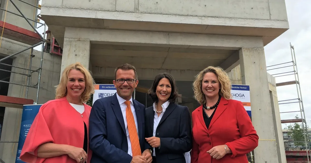 Der Dehoga Rheinland-Pfalz hat rund 4500 Mitglieder - Oeffentlicher ...