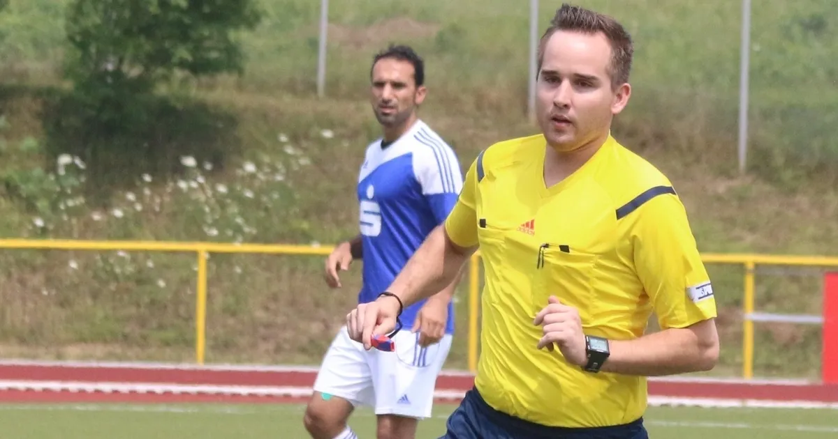 Fußball 27-jähriger Schiedsrichter aus sportbegeisterter Andernacher ...