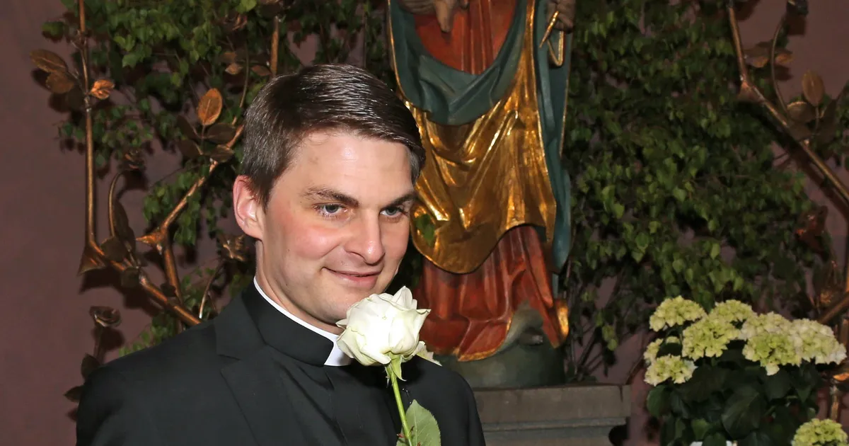 Glaube Der Beruf begeistert ihn seit seiner Kindheit, doch er ging er ...