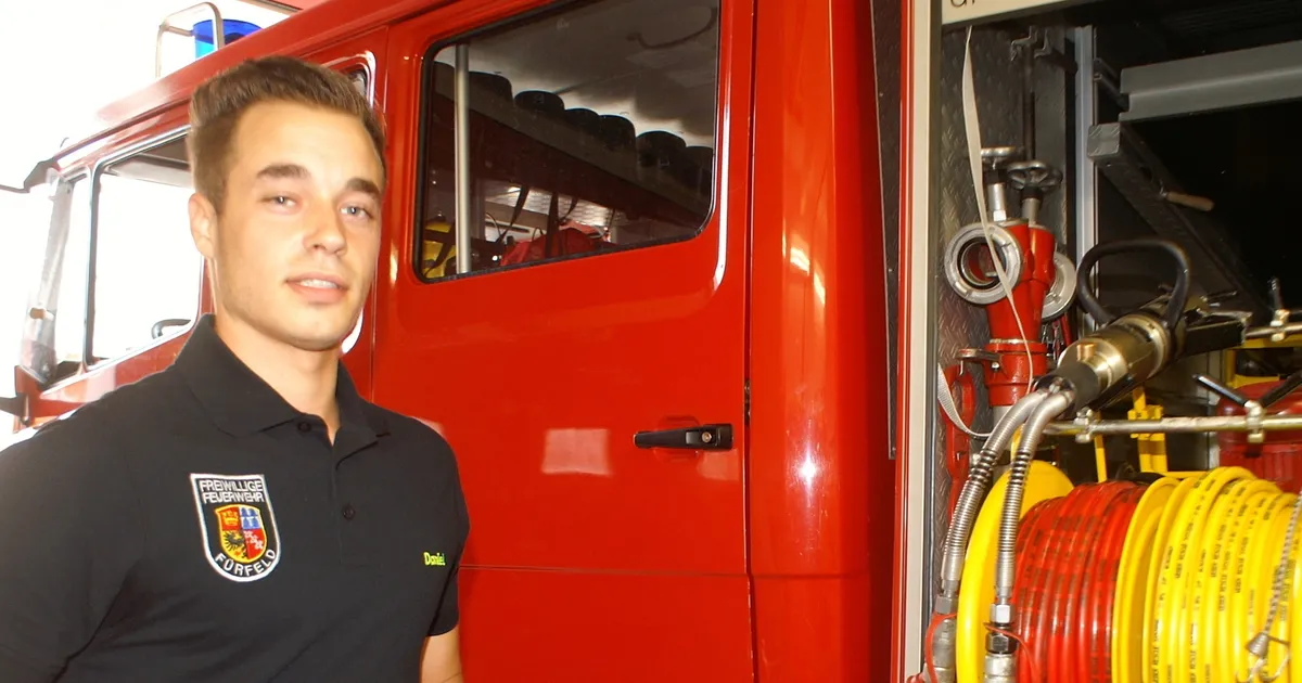 Feuerwehr Daniel Wenk ist Feuerwehrmann und Rettungsassistent: Erst 24 ...