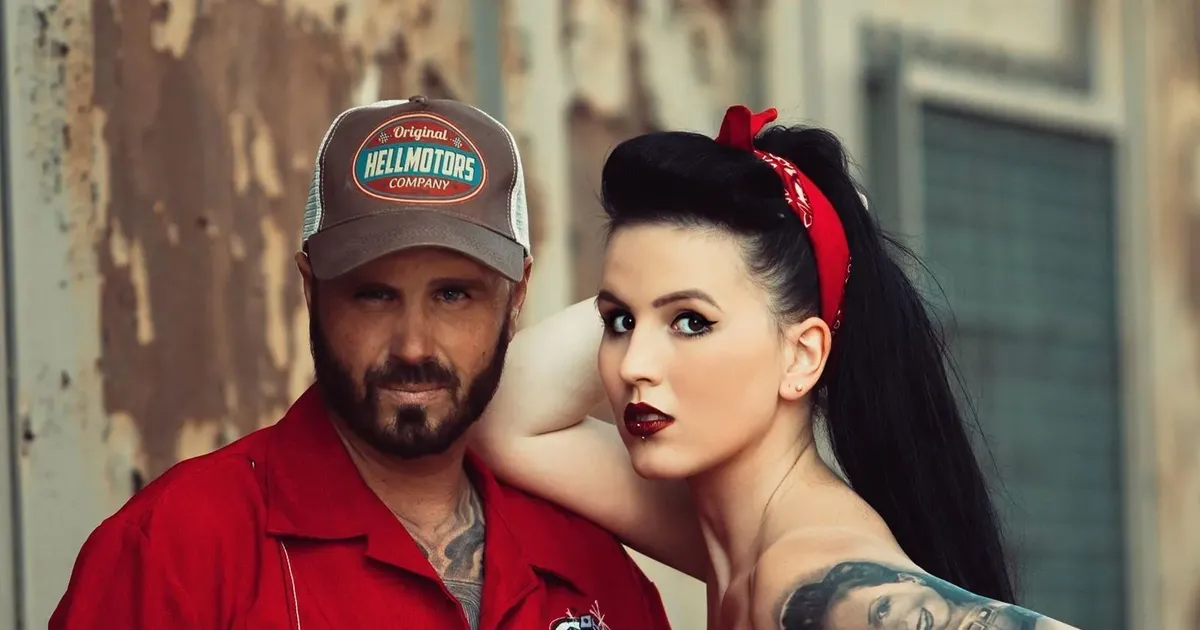 Paradiesvögel: Sarah Speth und Mario Schierhorn leben die 50er-Jahre ...