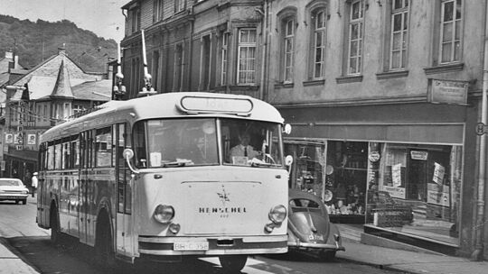 Neuer Bildband soll an dieses Kapitel des Nahverkehrs erinnern : Vor 50 ...