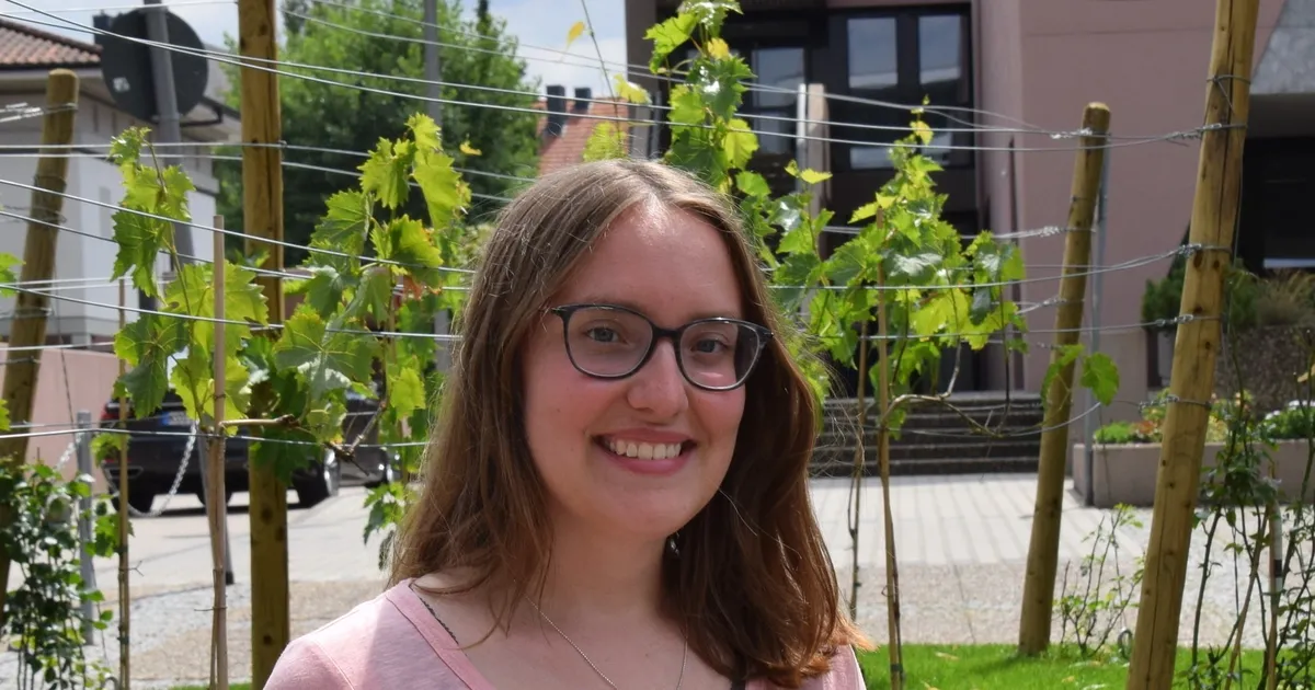 Jennifer Wild von der Kreisverwaltung schließt Studium an ...