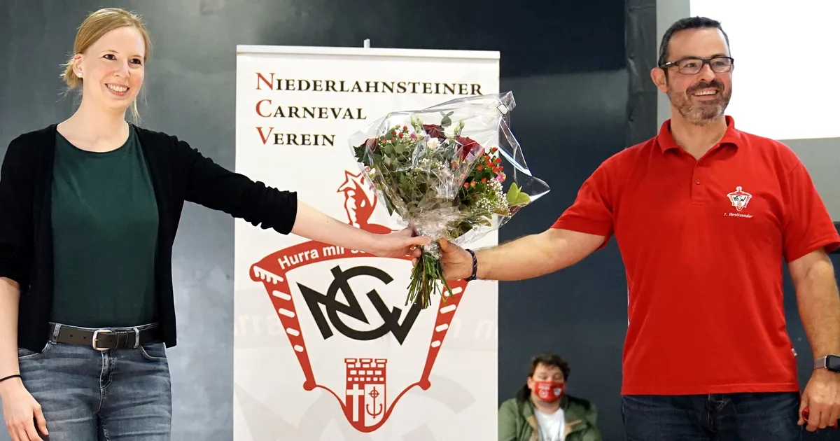 Uwe Unkelbach übergibt Vorsitz an Anna Sauer - Damit steht erstmals ...