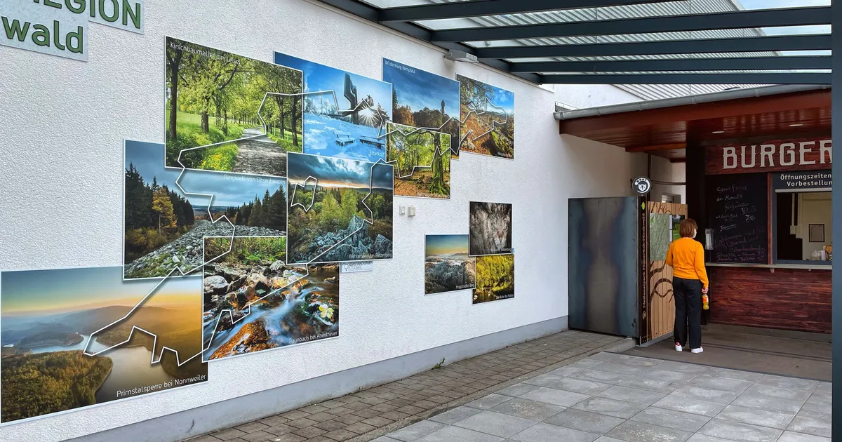 Caspary-Collage am Edeka-Markt: Wand voller schöner Fotos aus dem ...