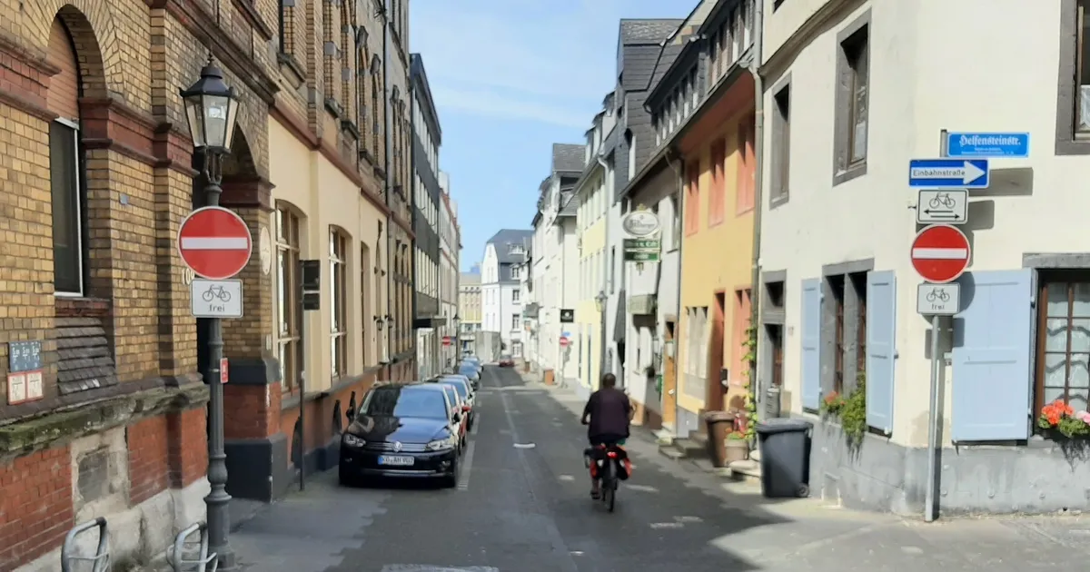 Gegen die Einbahn: Wann Radler in Koblenzer Straßen freie Fahrt haben ...