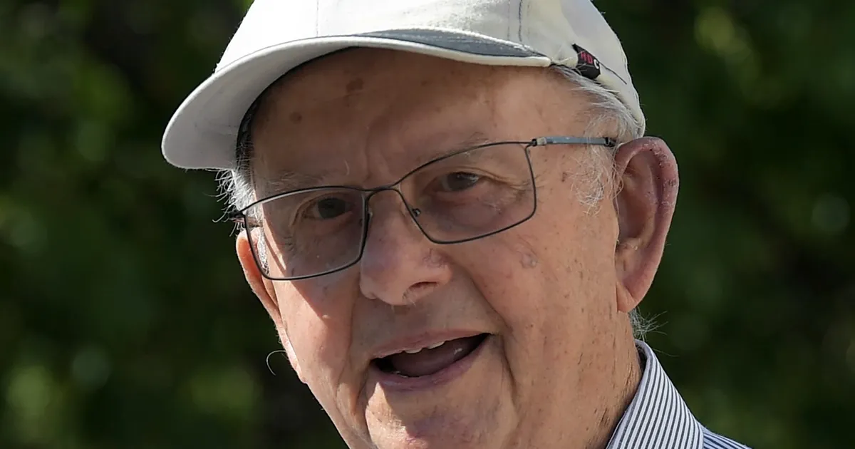 Kurt Moosmann aus Nahbollenbach ist geistig und körperlichimmer noch ...