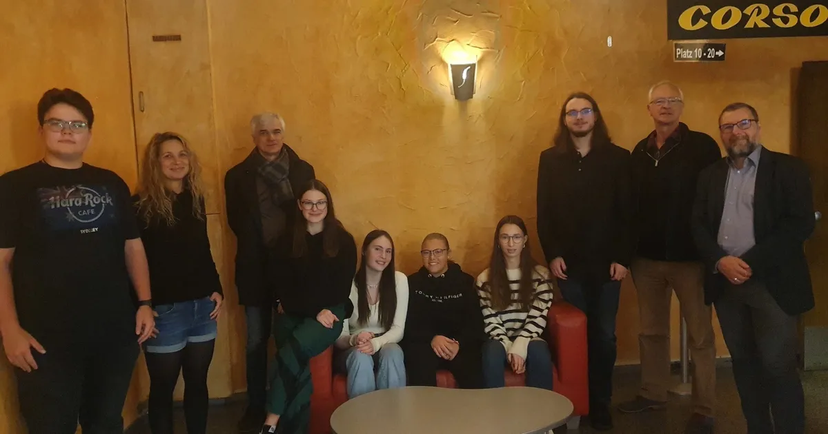 Premiere in Mayen: Krimi von Simon Wolf (19) kommt sehr gut an ...