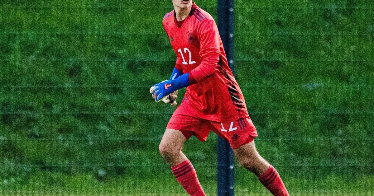 Fußball: Der 15-jährige Mendiger Jesper Schlich will Profi werden und ...