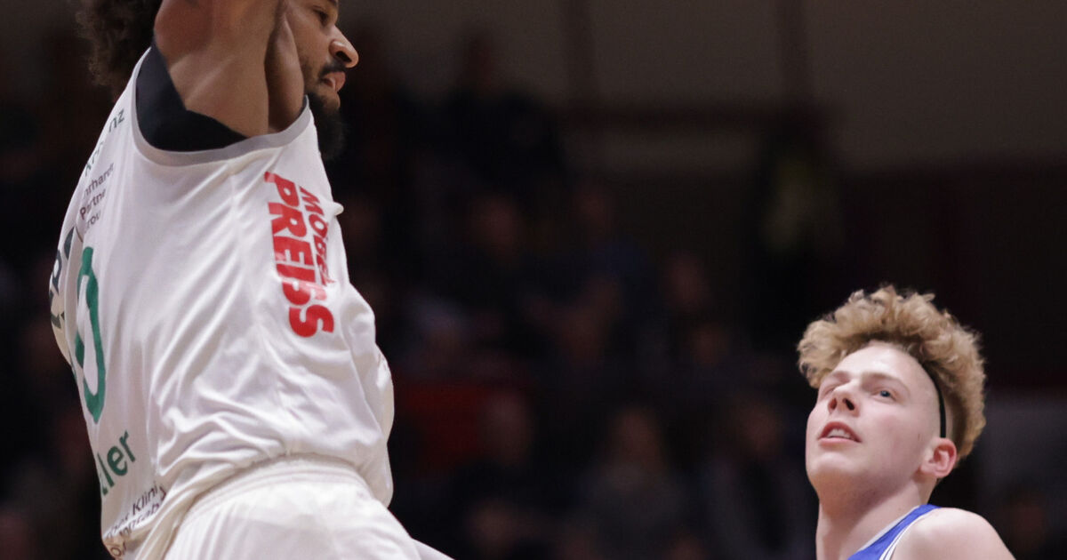 2. Bundesliga: Basketsbezwingen BBC Coburg mit 109:87 - Trainer Elzie ...