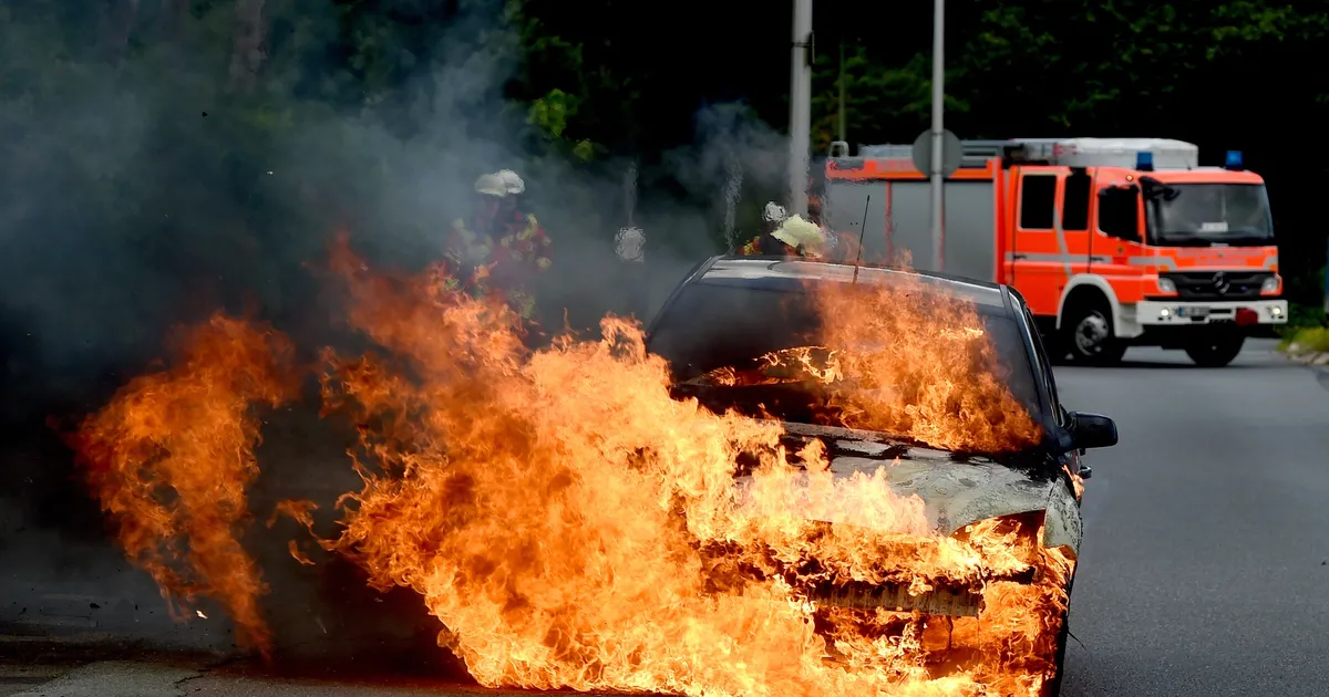 Brände von Akkubatterien sind gefürchtet -Die RZ sprach mit Feuerwehren und dem TÜV: Szenario E ...