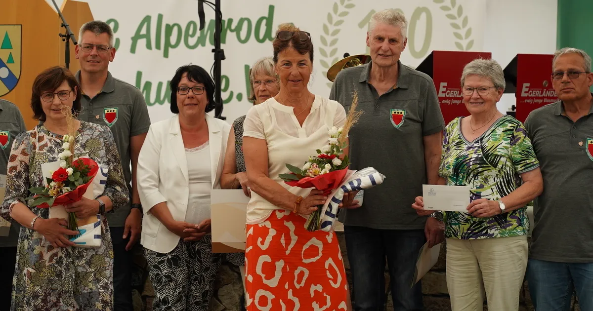 FC Alpenrod-Lochum blickt auf eine 100-jährige Geschichte zurück - Drei ...