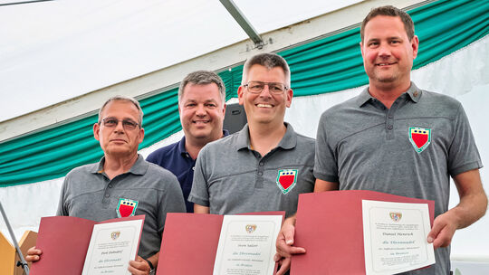 FC Alpenrod-Lochum blickt auf eine 100-jährige Geschichte zurück - Drei ...