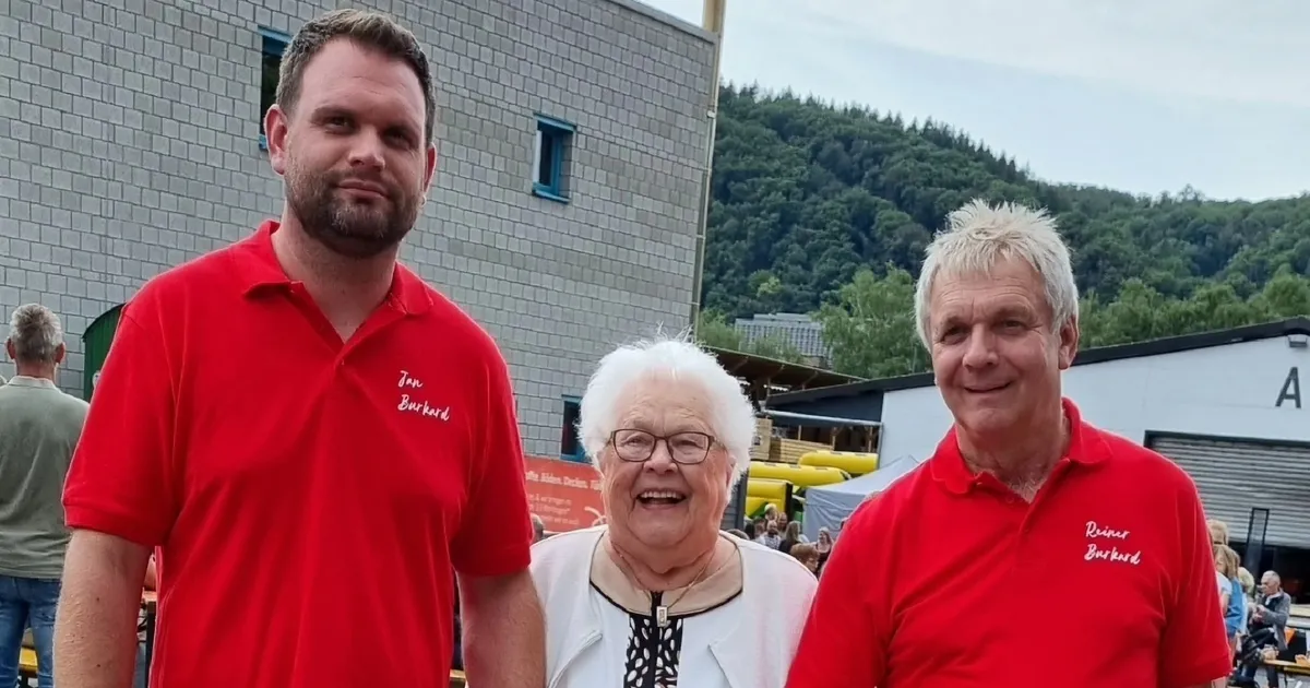 Mit einem Fest auf dem Firmengelände wurde am Sonntag Geburtstag ...