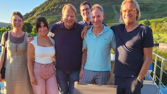 Fernsehbekannte Spitzenköche besuchen Lebensmittelerzeuger in der ...