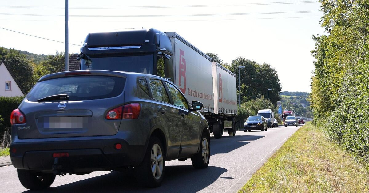 Parken Im Wohngebiet Lkw
