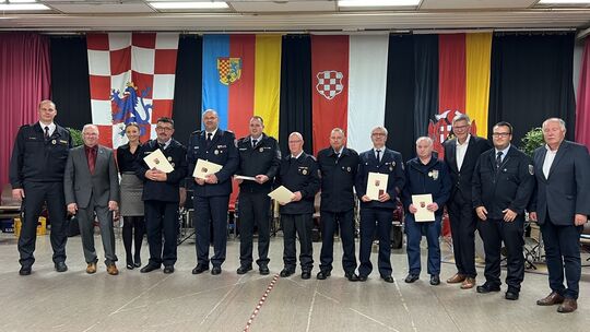 Ehrenzeichenverleihung der Feuerwehren aus Baumholder und Birkenfeld in ...
