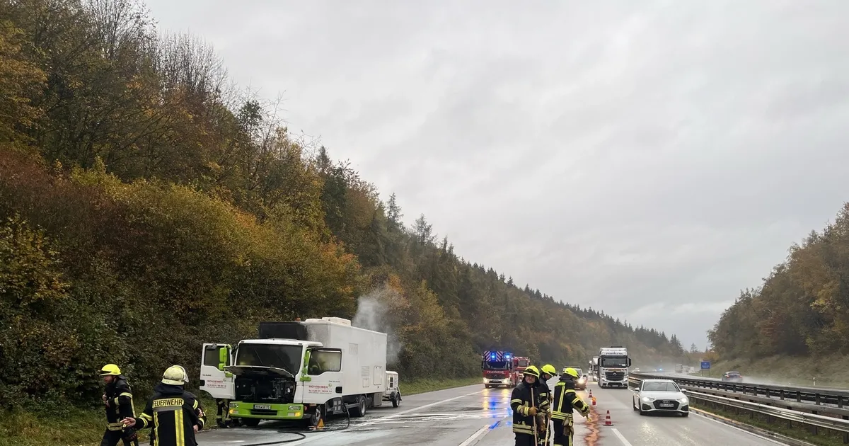 Lastwagen gerät auf A61 bei Dieblich in Brand: Autobahn teilweise zwei Stunden gesperrt ...