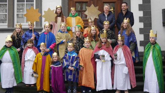 Station am Koblenzer Rathaus: Sternsinger bringen Segen - Koblenz & Region - Rhein-Zeitung
