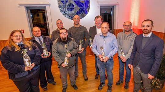 Verbandsgemeinde und Ortsgemeinde verabschieden Wehrleute ...