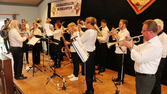 Gelbachtaler Musikanten und Choregio Gelbach gaben in Ettersdorf ein ...