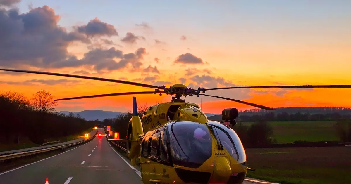 Rettungshubschrauber im Einsatz: Bei Motorradunfall auf B 41 bei Bad Sobernheim wird Senior ...