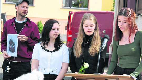 Stolpersteine in Heringen: Zum Verlegen kommen Gäste von weit her ...