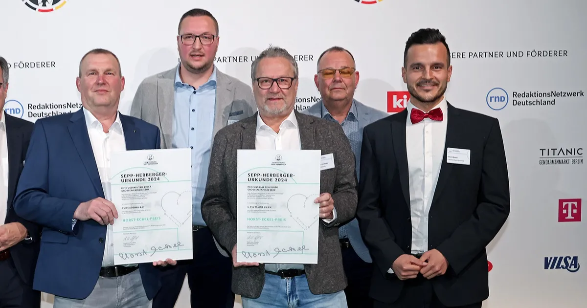 Fußball: Verein erhält in Berlin mit Mainz 05 den Horst-Eckel-Preis für ...