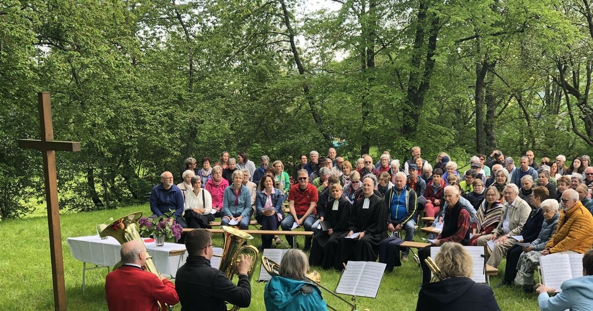 Gottesdienst zu Christi Himmelfahrt auf dem Uhler Kopf mit Präses ...