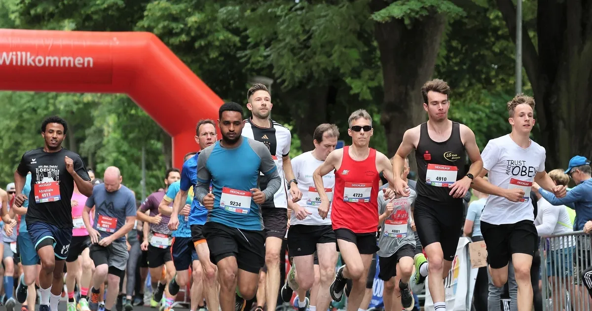 Leichtathletik: Alexander Löhr aus Linz und Annika Kost aus Koblenz ...