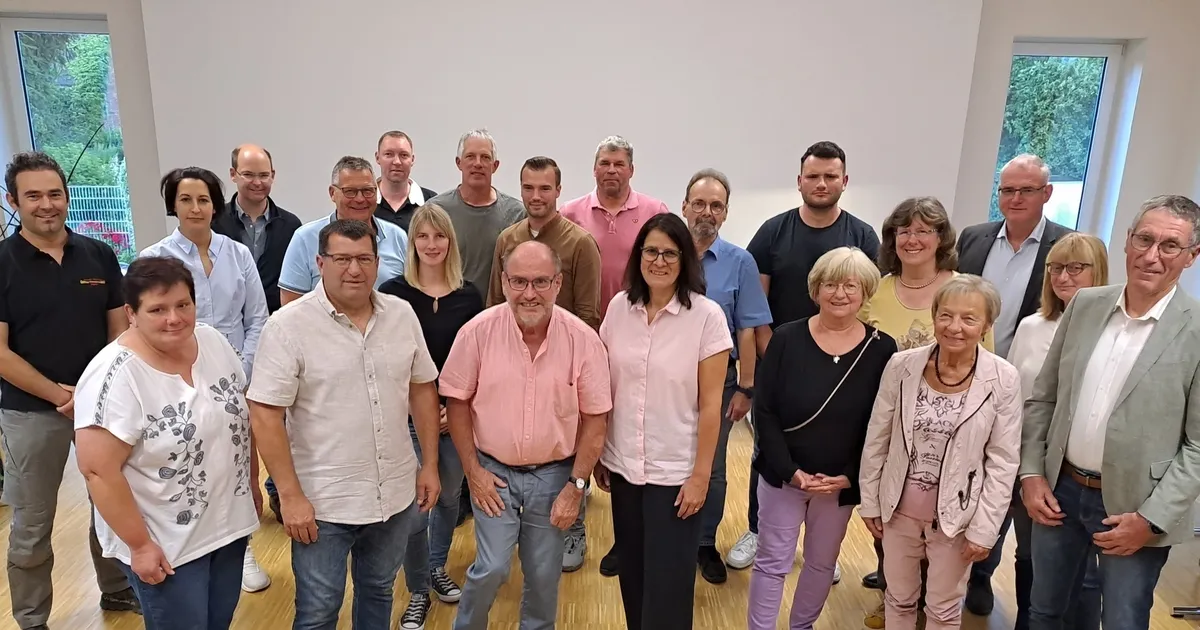 Verjüngung im Singhofener Gemeinderat: Ira Strack vertritt künftig ...