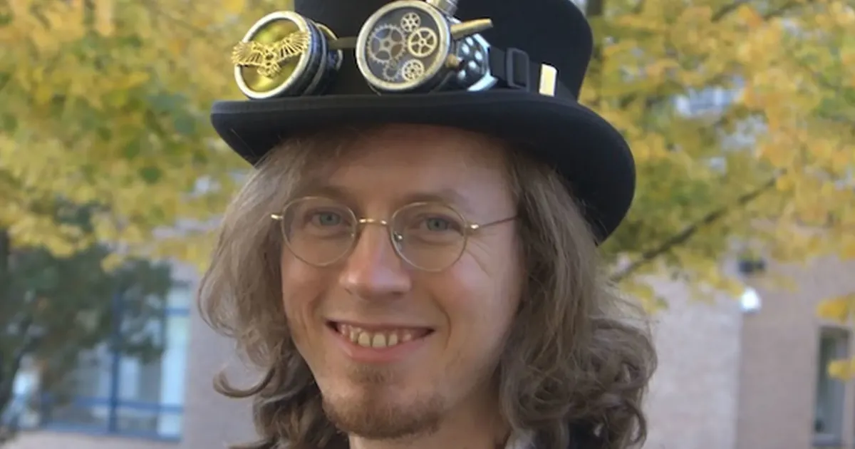 Daniel Mc Stay hat beim Buchprojekt "Momente voller Mut - Eine ...