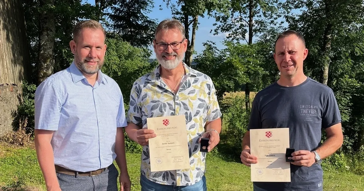 Zweiter Beigeordneter hält in der Birkenfelder Verwaltung die Fahne ...