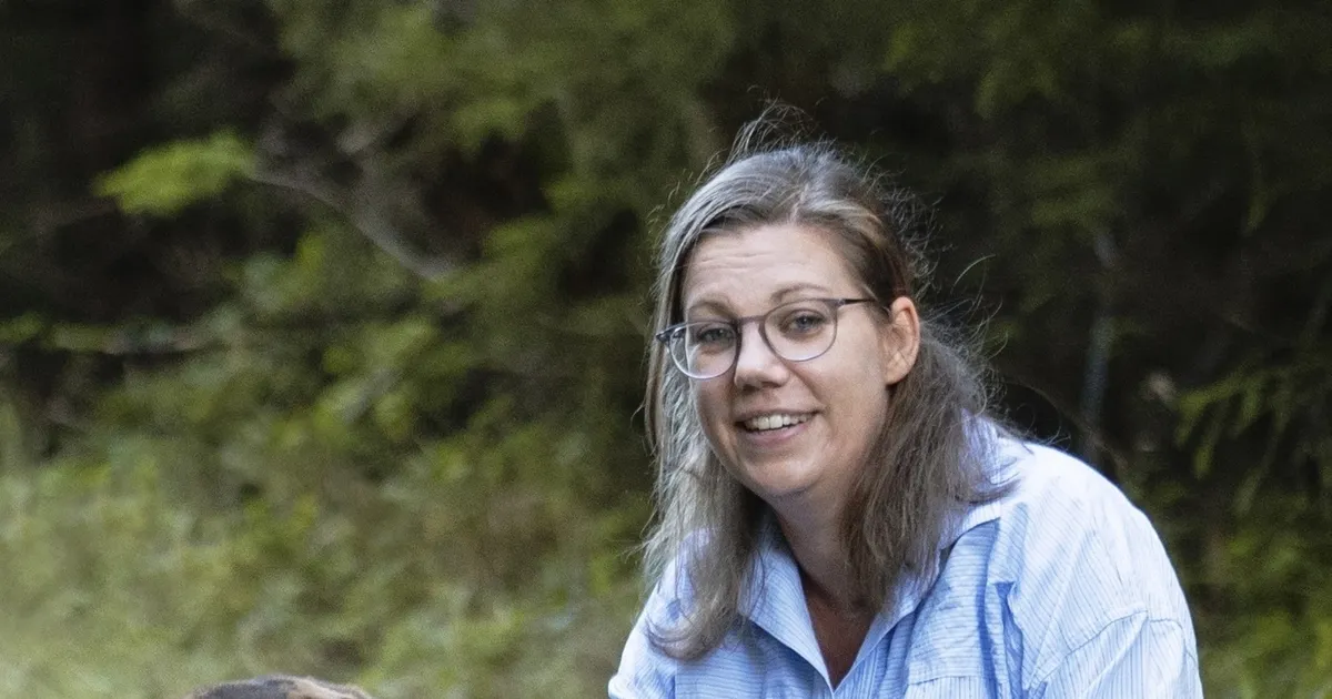Sozialpädagogin Jennifer Konrath-Schmitt bietet tiergestützte Beratung ...